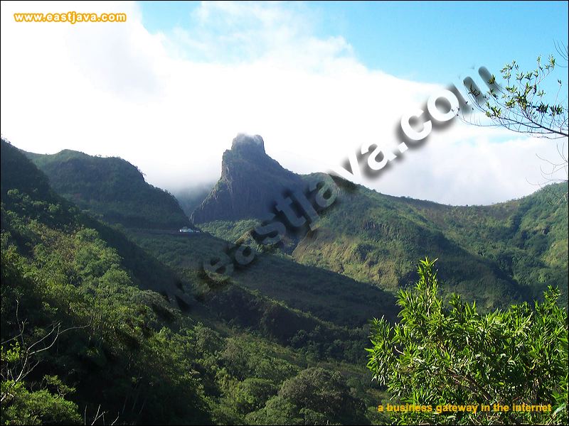 Mount Kelud Tourism - Has Beautiful Crater-Lake